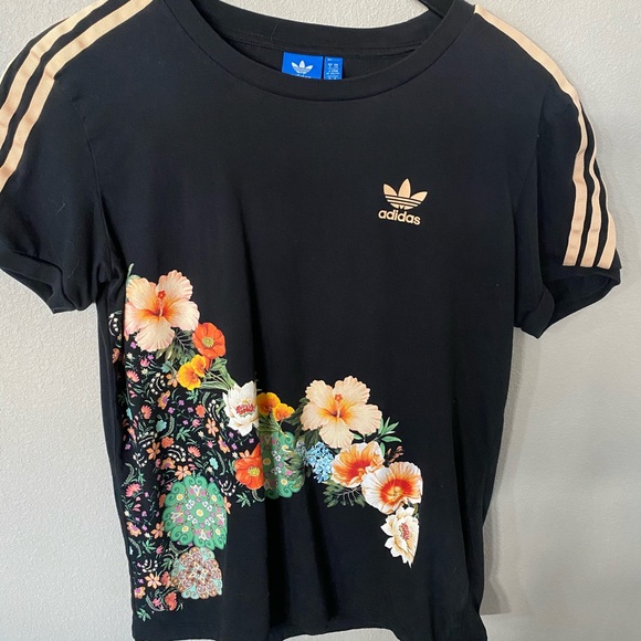 adidas | Tops | Adidas Print Tee | Poshmark
